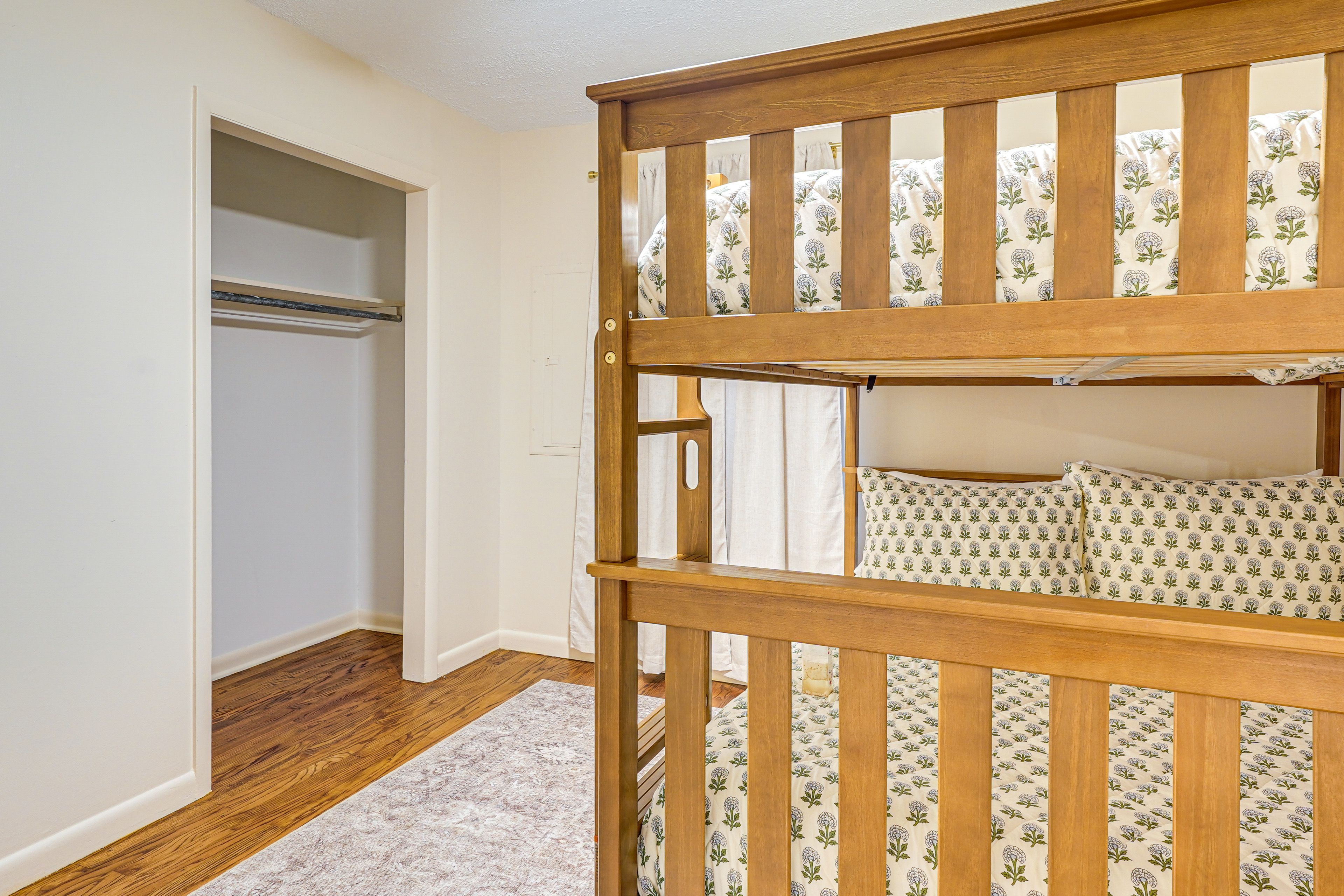 Quiet Country Stay: Modern Home Near Paducah - Cunningham, KY | Evolve