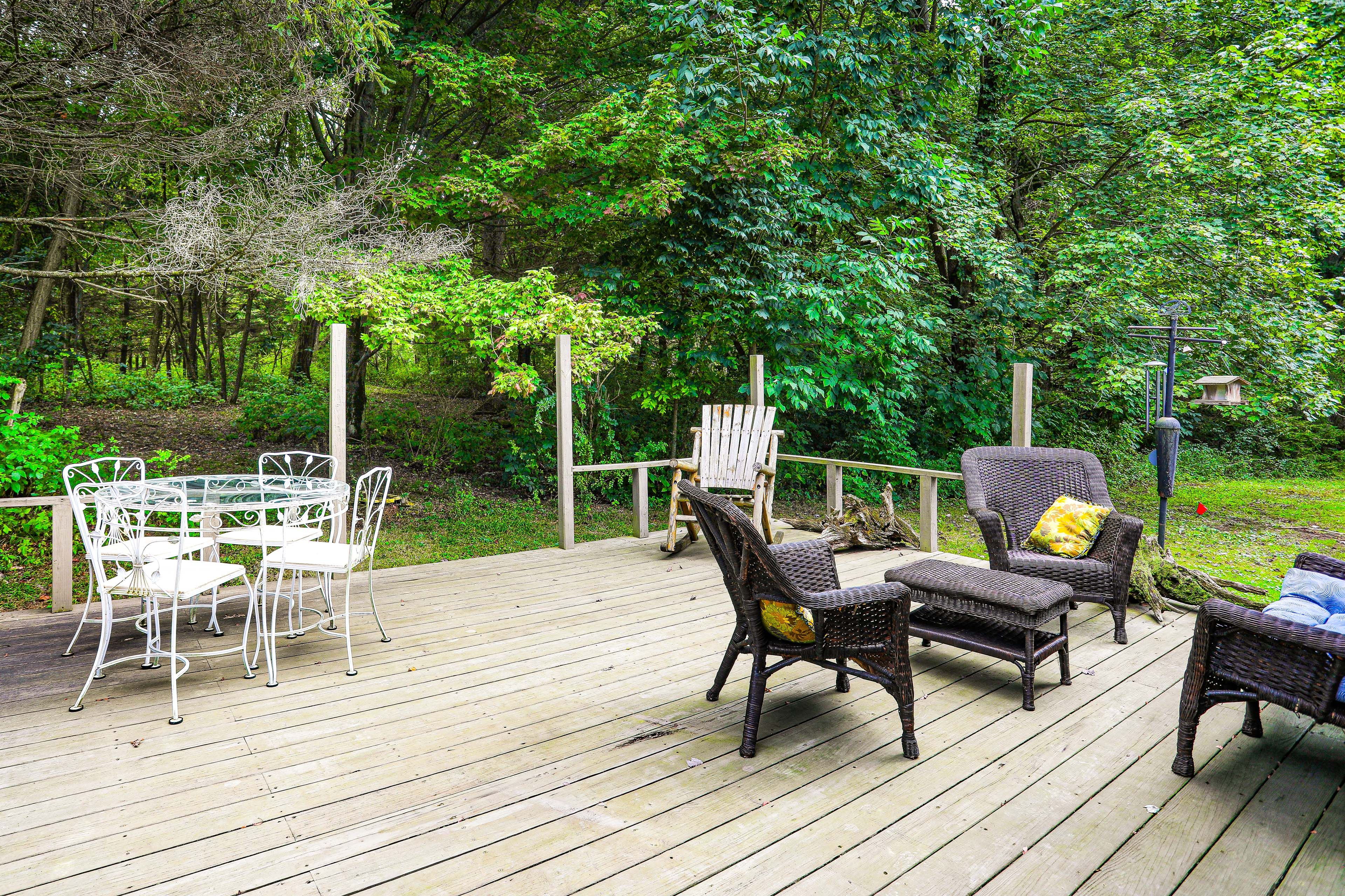 Wooded Retreat on 5 Acres: 6 Mi to Edinboro Lake! | Evolve